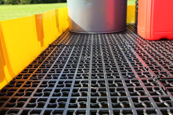 48 x (50cm x 50cm) Interlocking Decking Grids for INB-68 - Oil and Fuel ...